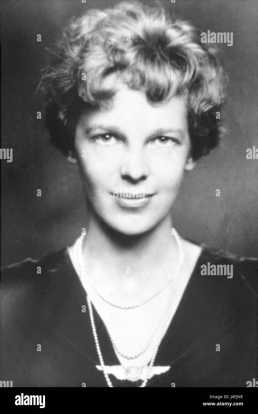 Amelia earhart hi-res stock photography and images - Alamy