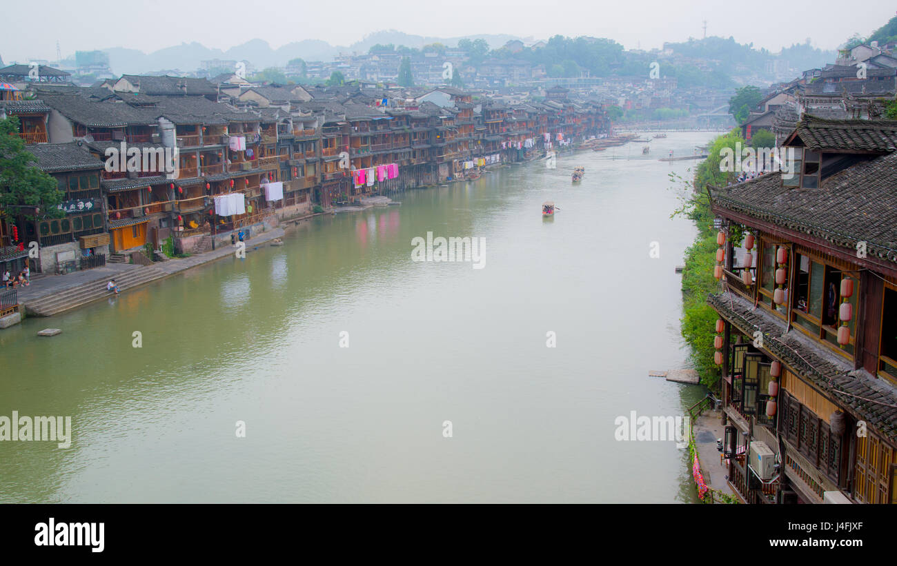 Chinese river boat hi-res stock photography and images - Alamy
