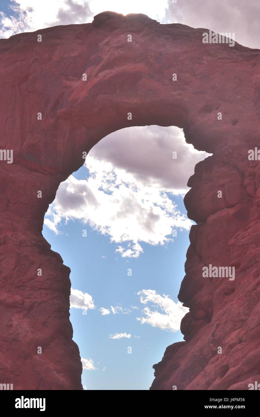 Red arch hi-res stock photography and images - Alamy