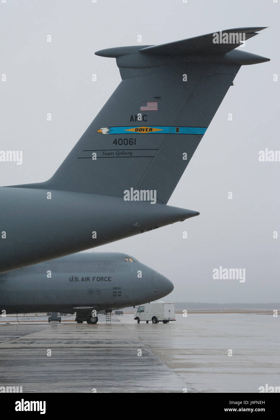436 airlift wing hi-res stock photography and images - Alamy