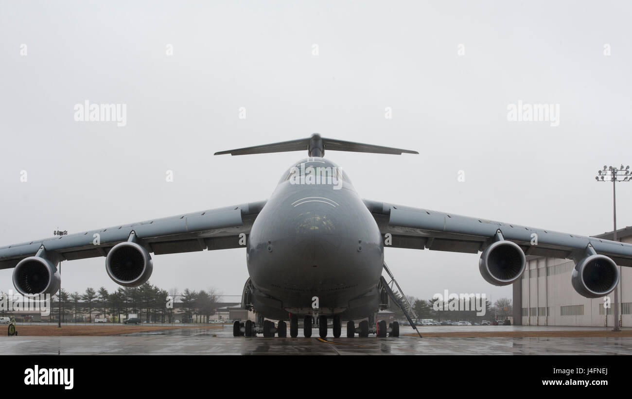 436 airlift wing hi-res stock photography and images - Alamy