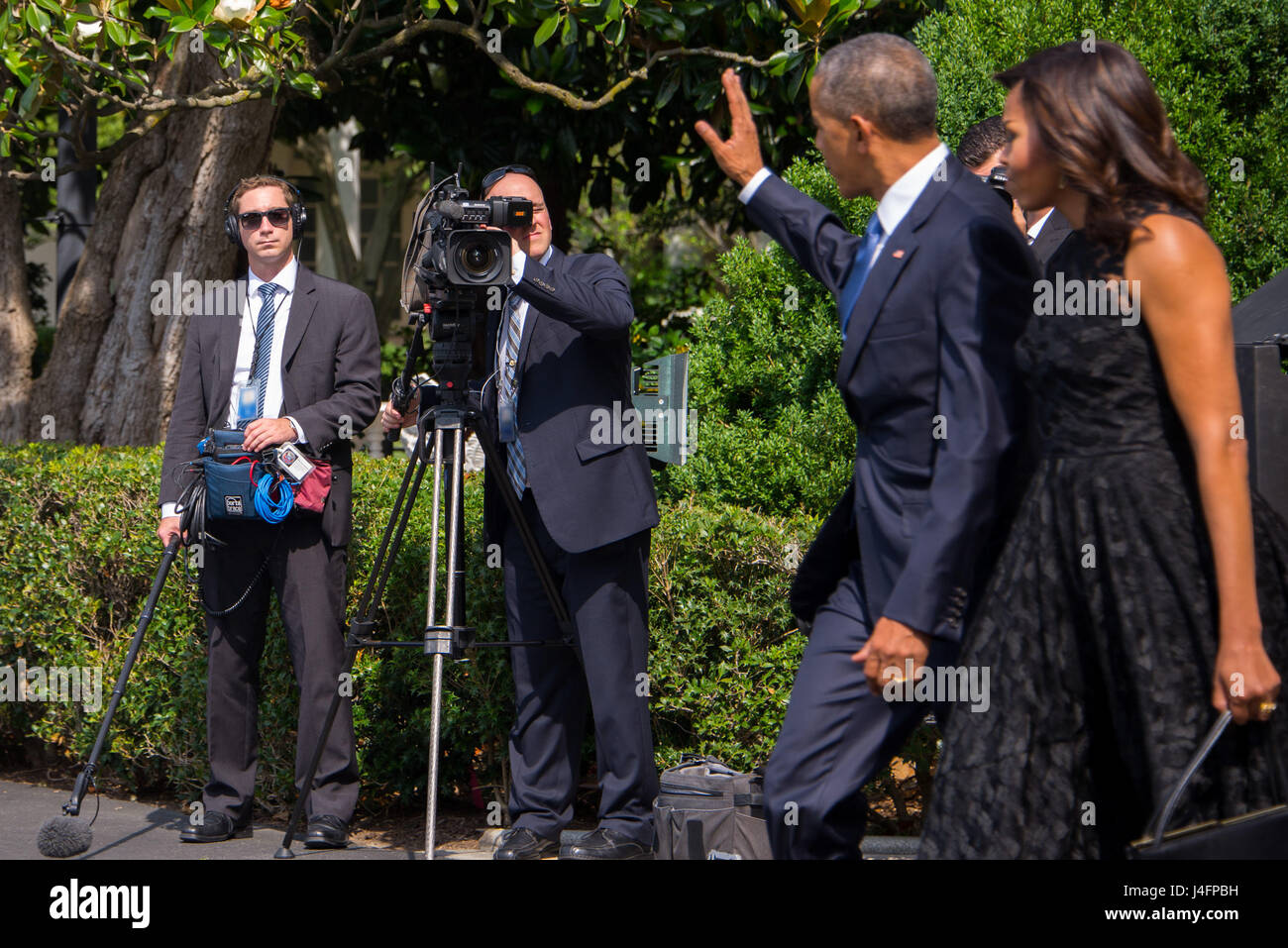 WASHINGTON -Army Sgt. Ben Applebaum and Staff Sgt. Scott Friberg, White ...