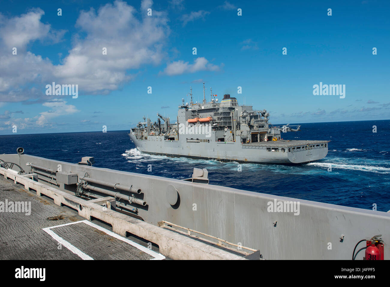 160817-N-FV405-294 ATLANTIC OCEAN (Aug. 17, 2016) Dry cargo and ...