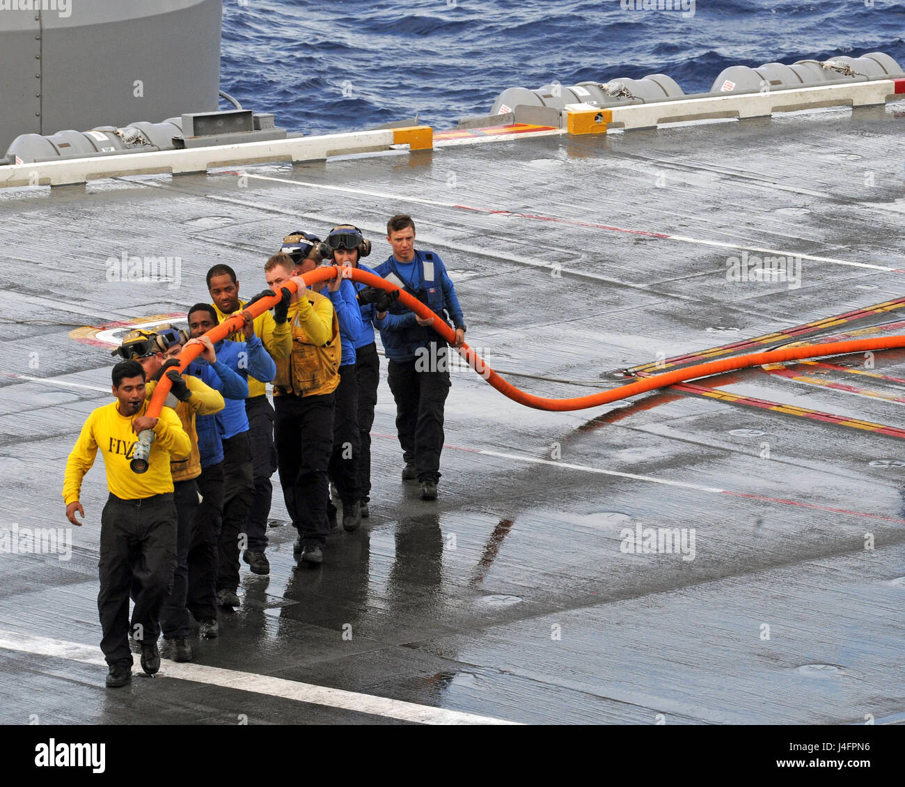 Crew aboard uss george hi-res stock photography and images - Alamy