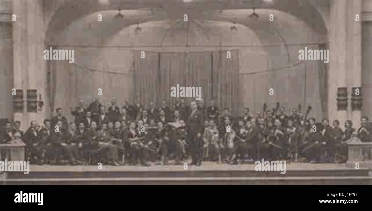 Orkest High Resolution Stock Photography and Images - Alamy