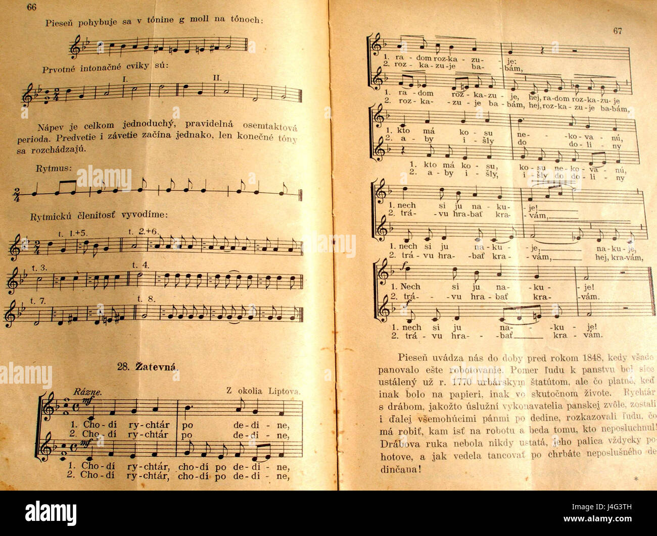 Slovakia folk songs 02112 Stock Photo - Alamy