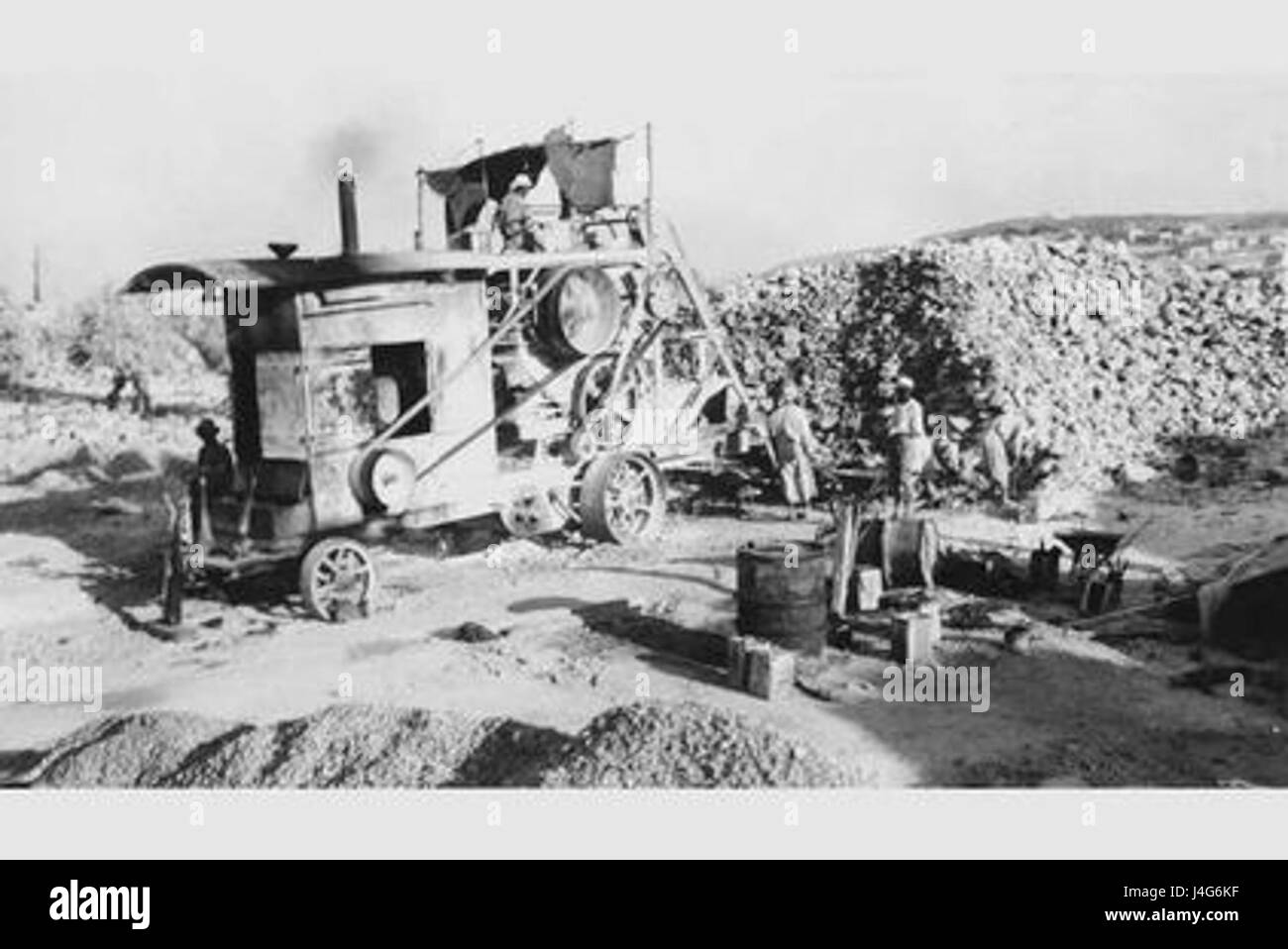 Crushing stone Black and White Stock Photos & Images - Alamy
