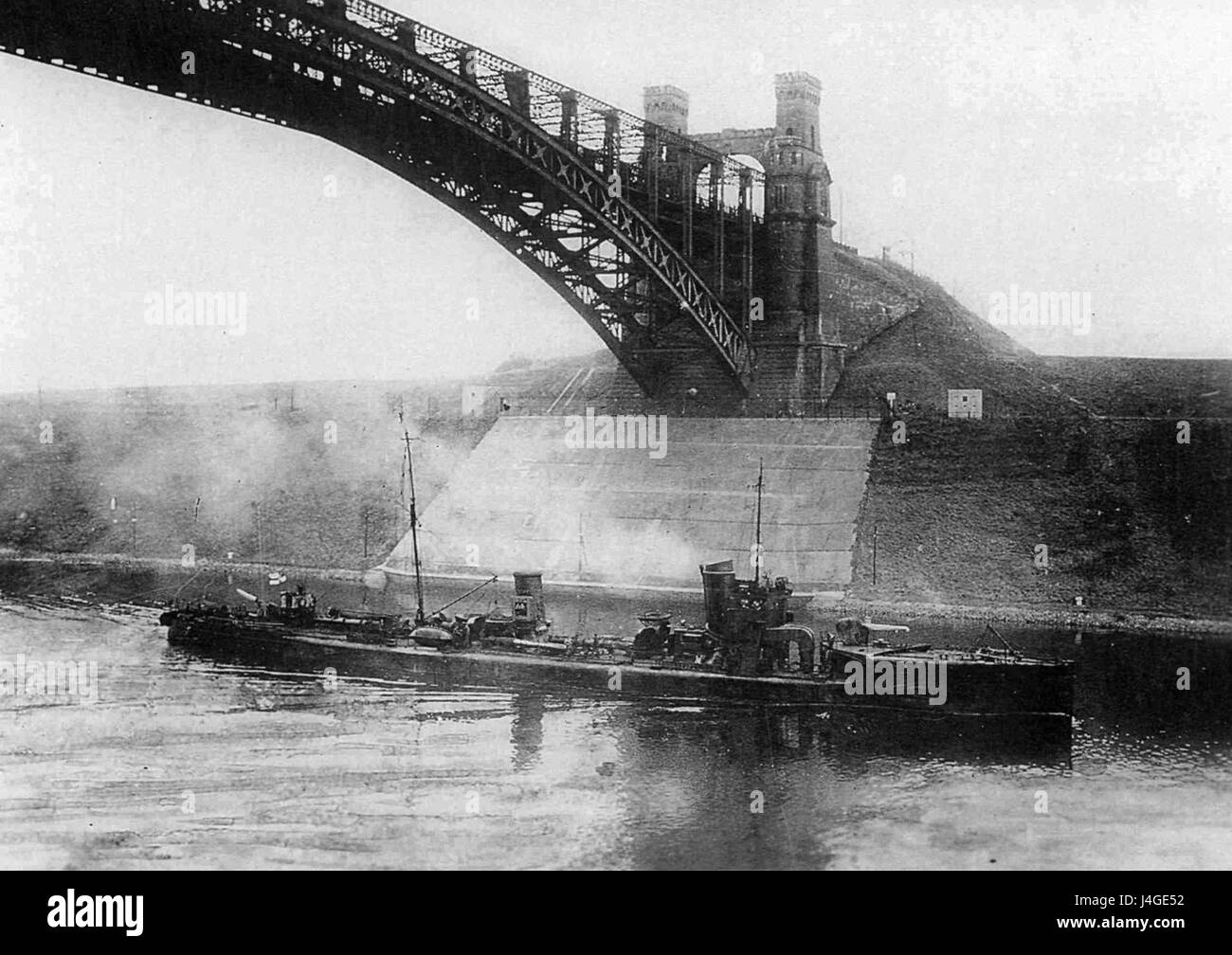 The SMS V 189 was a German naval ship, likely a part of the Imperial ...