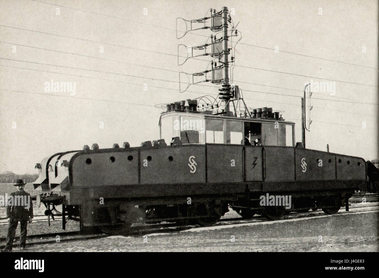 The STES Siemenshalske Versuchslokomotive 21 was an experimental ...