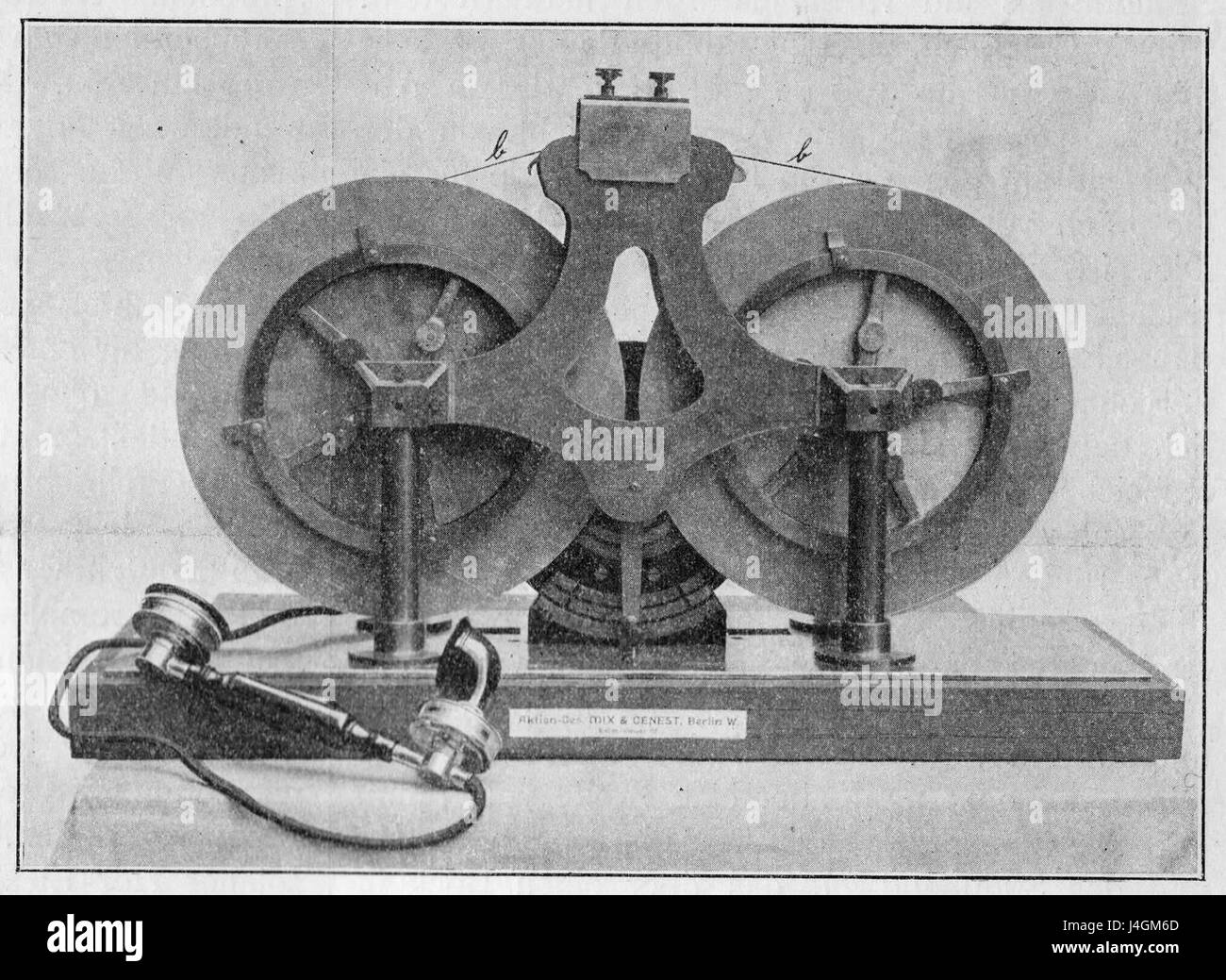 Subplate mounted hi-res stock photography and images - Alamy