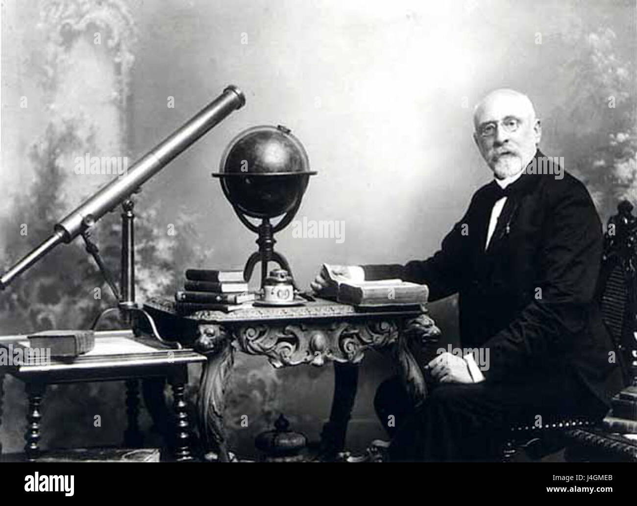 Strouhal hi-res stock photography and images - Alamy