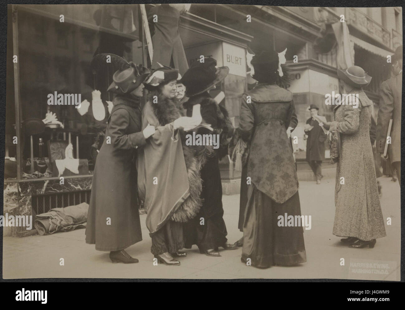 Suffragists hi-res stock photography and images - Alamy