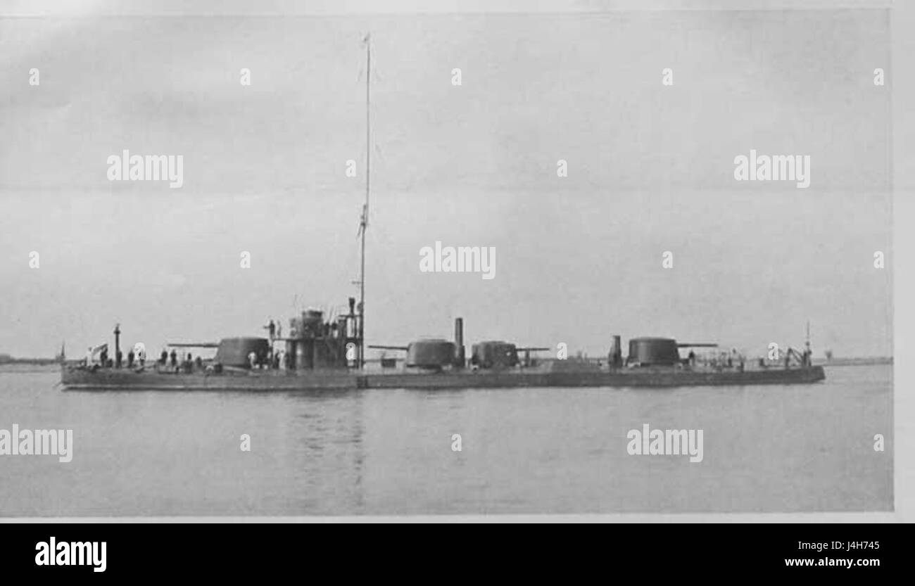 High speed gunboat hi-res stock photography and images - Alamy