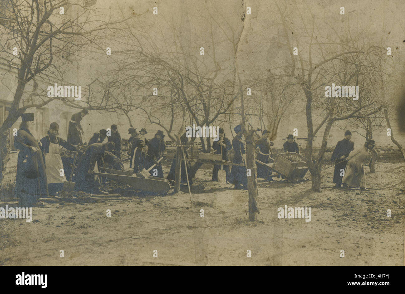 Spring works hi-res stock photography and images - Alamy