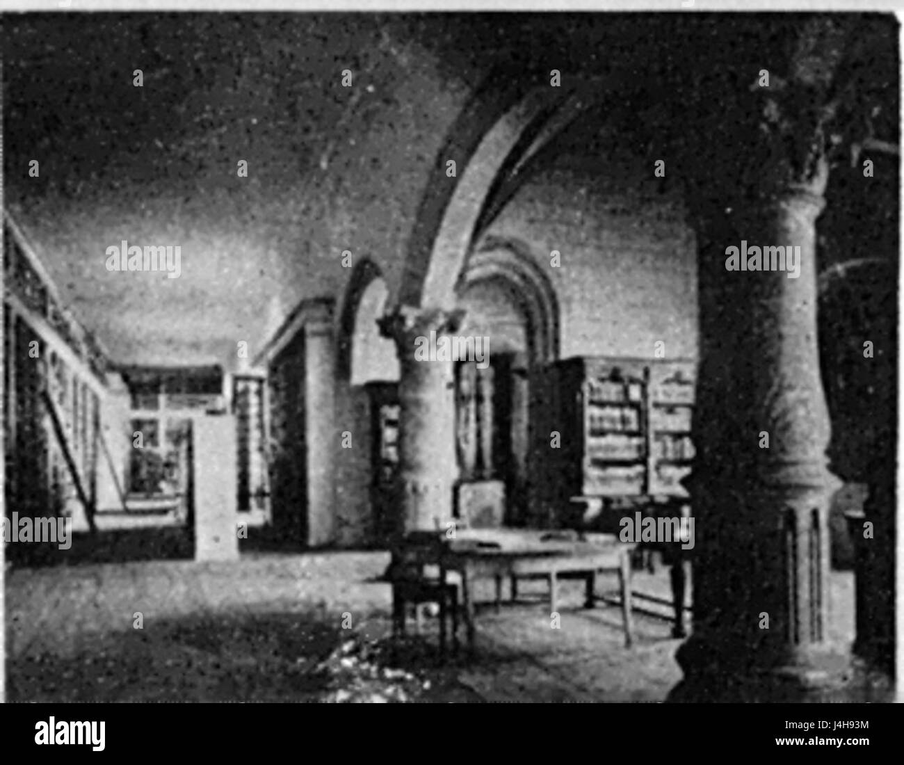 Hall of a knights castle Black and White Stock Photos & Images - Alamy