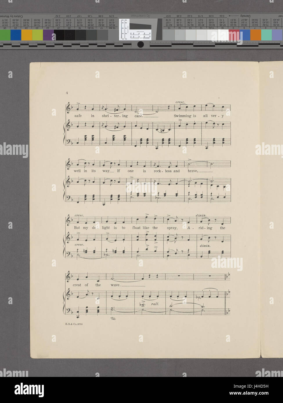 Title float hi-res stock photography and images - Alamy