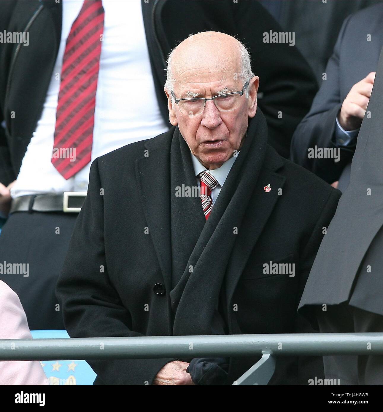 Sir bobby charlton manchester hi-res stock photography and images - Alamy
