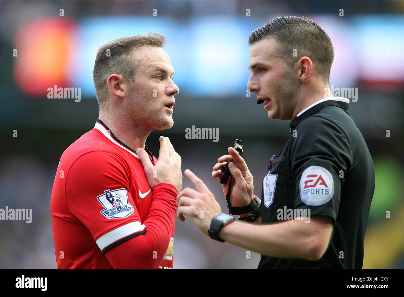 WAYNE ROONEY , REF MICHAEL OLIVER, MANCHESTER UNITED FC, MANCHESTER ...