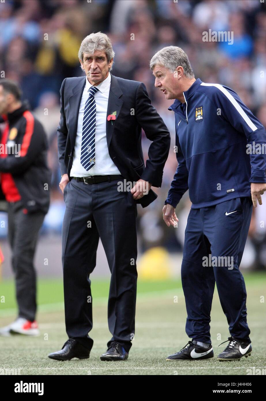 MANUEL PELLEGRINI BRIAN KIDD MANCHESTER CITY FC MANCHESTER CITY FC ...