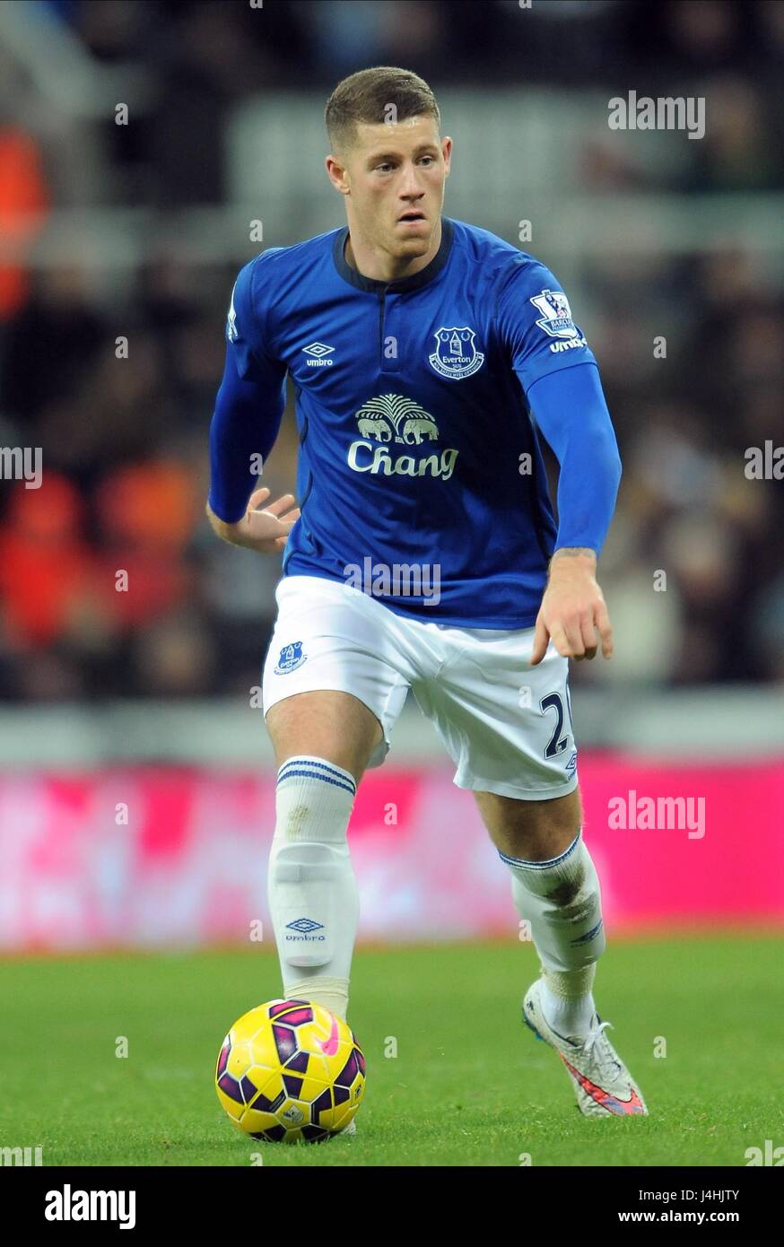 ROSS BARKLEY EVERTON FC EVERTON FC ST JAMES PARK NEWCASTLE ENGLAND 28 ...