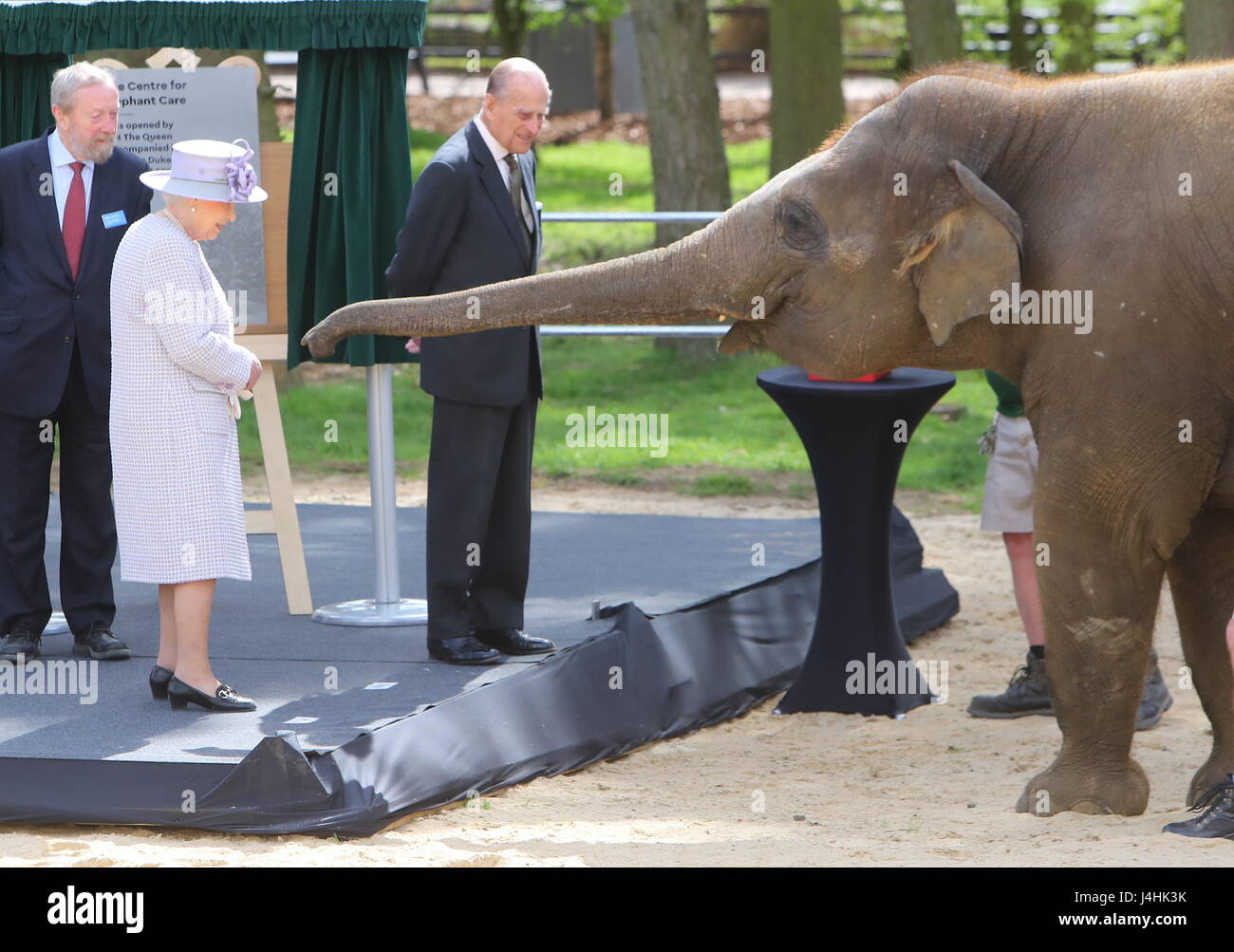 Queen Elizabeth II and Prince Philip, Duke of Edinburgh visit the new ...