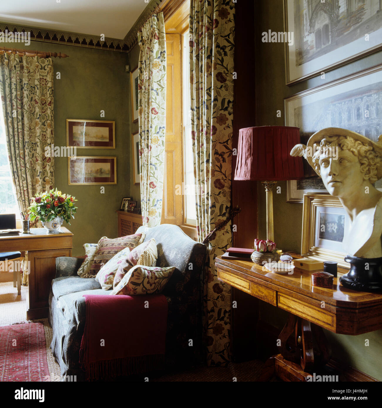 Edwardian living room Stock Photo - Alamy