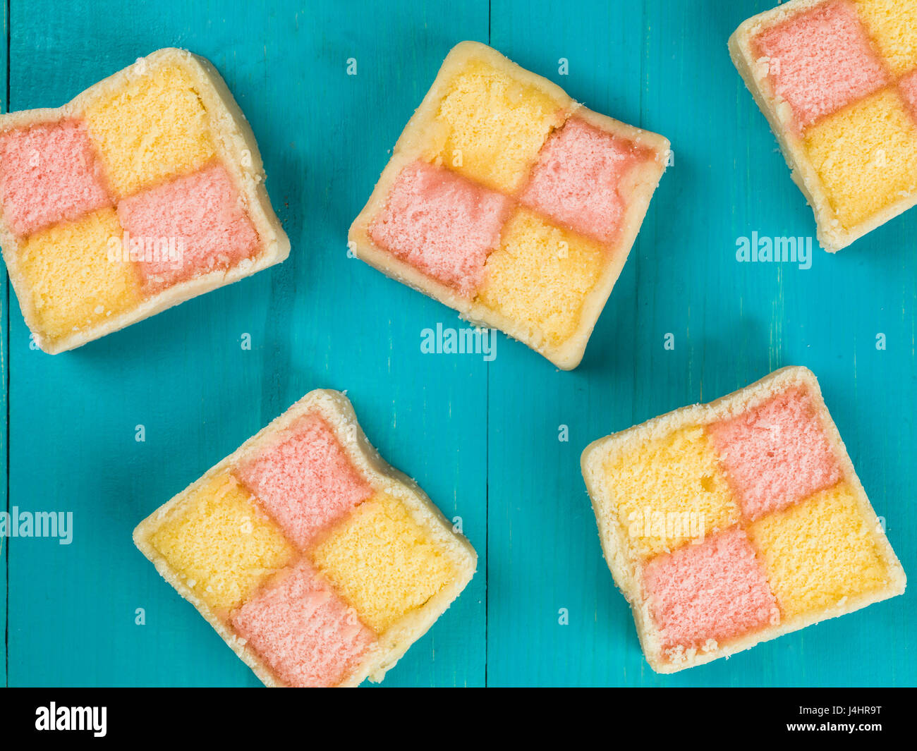 Battenberg cake hi-res stock photography and images - Alamy