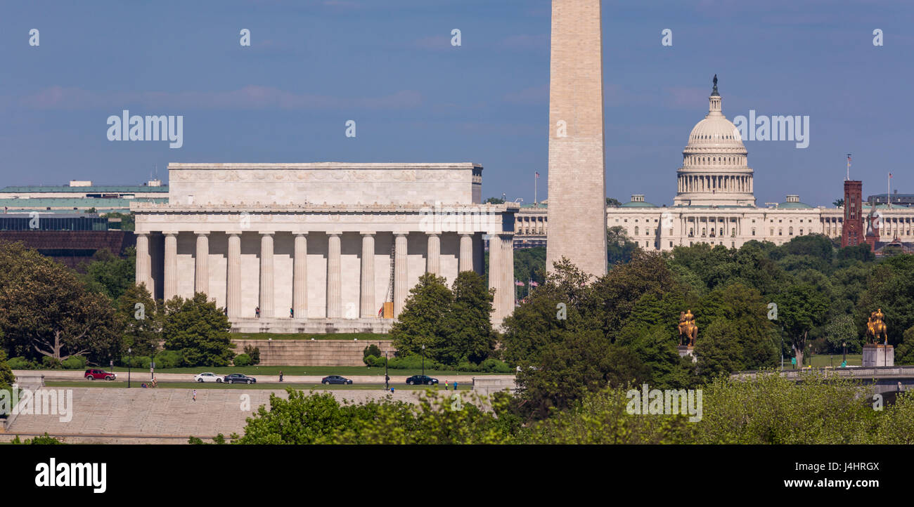 WASHINGTON, DC, USA - Skyline of Lincoln Memorial, Washington Monument ...
