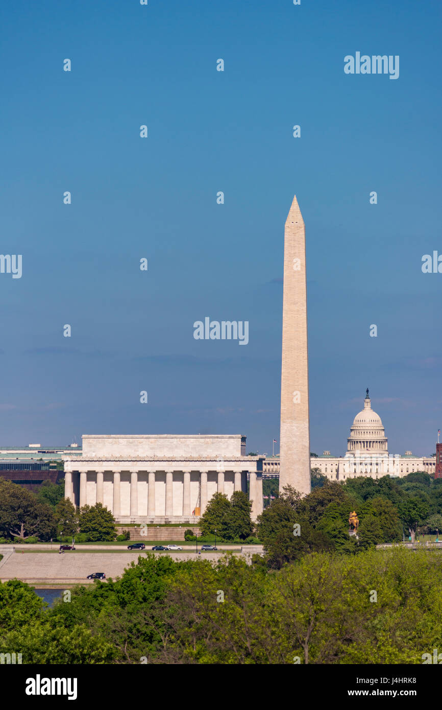 WASHINGTON, DC, USA - Skyline of Lincoln Memorial, Washington Monument ...
