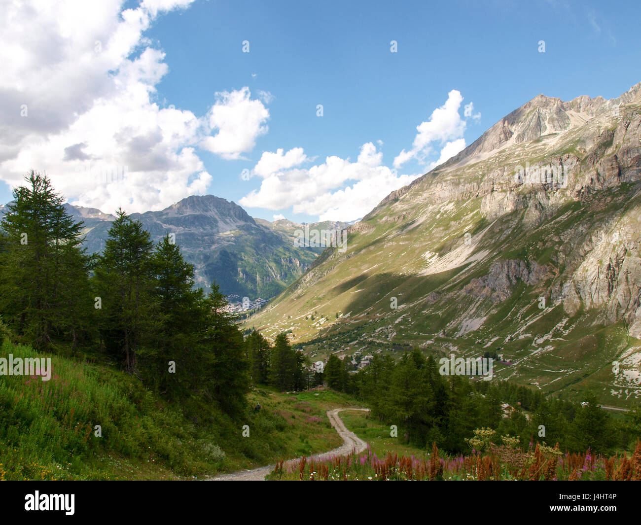 Routes des grandes alpes hi-res stock photography and images - Alamy