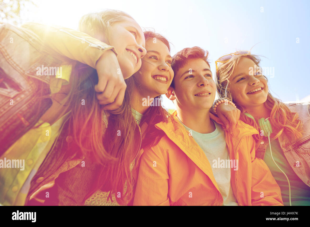 Happy school friends hi-res stock photography and images - Alamy