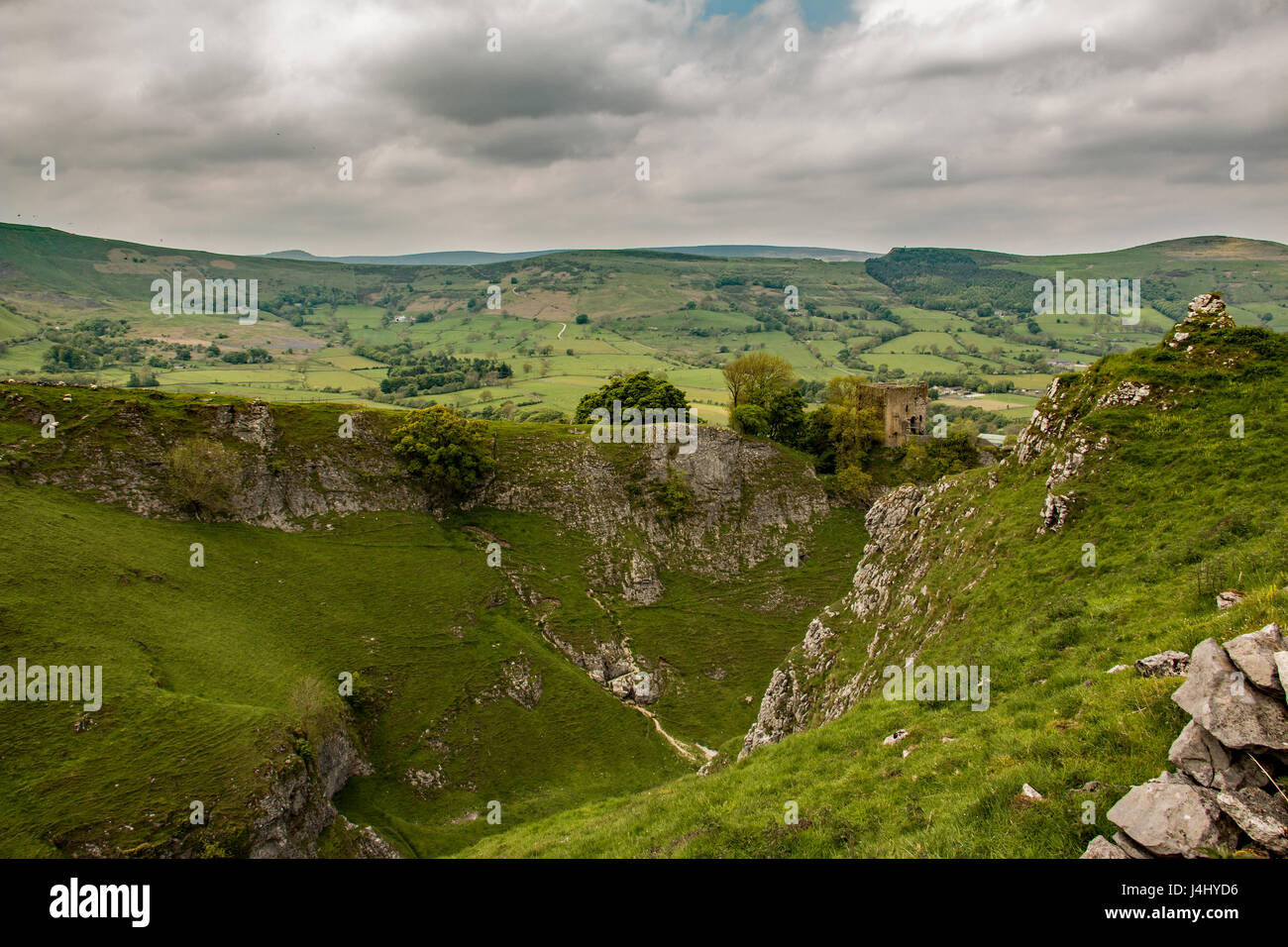 Cave Dale, Castleton, Hope Valley, Peak District, Derbyshire Stock ...