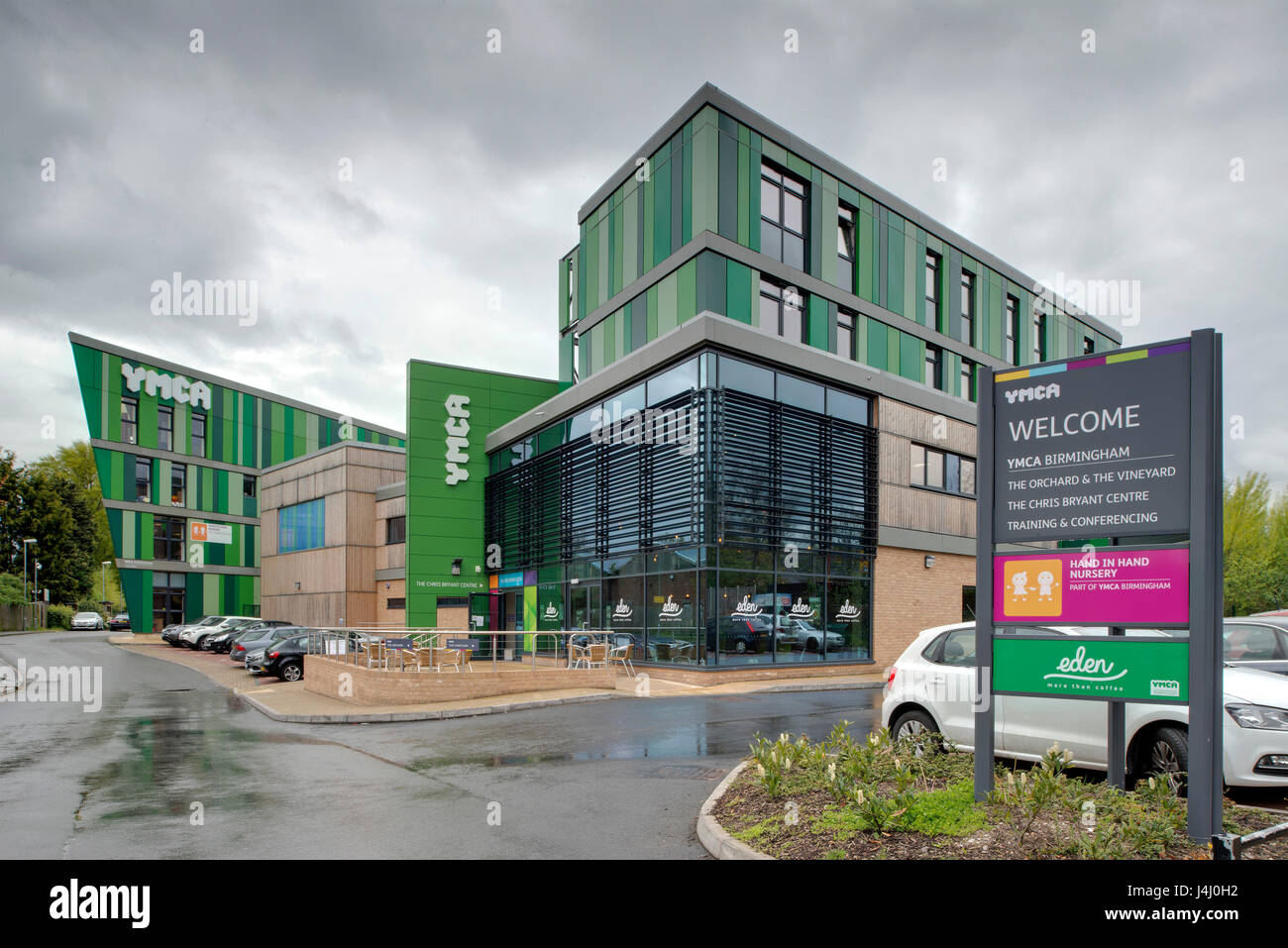 Ymca buildings hi-res stock photography and images - Alamy