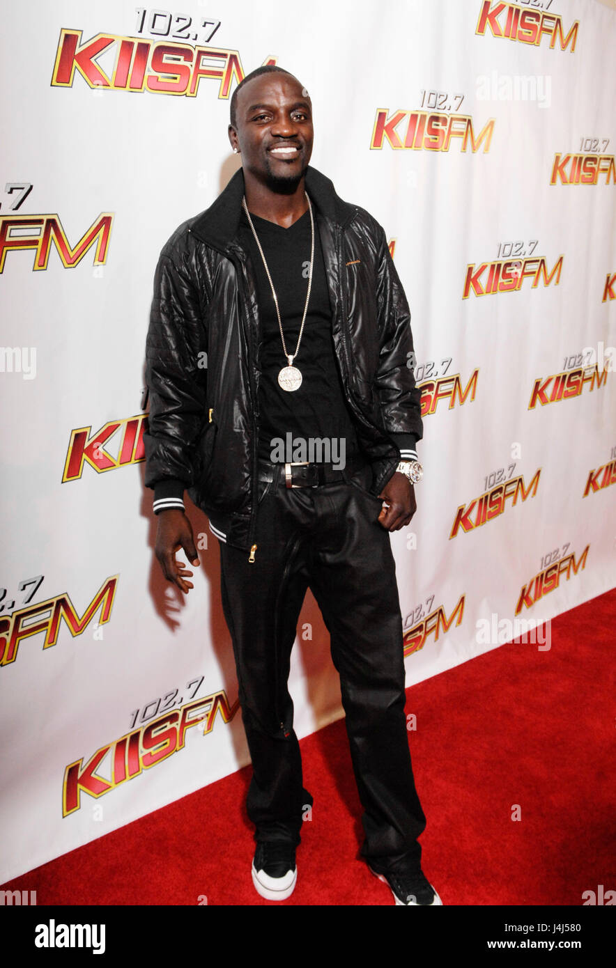 Akon arrives at KIIS FM's Wango Tango 2010 red carpet at the Staples ...