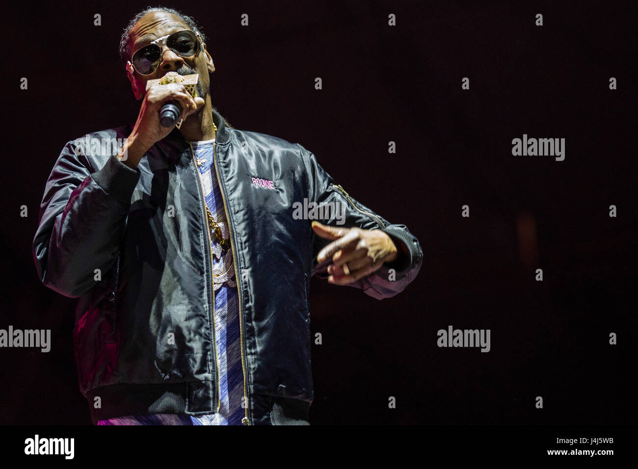 Snoop dogg hi-res stock photography and images - Alamy