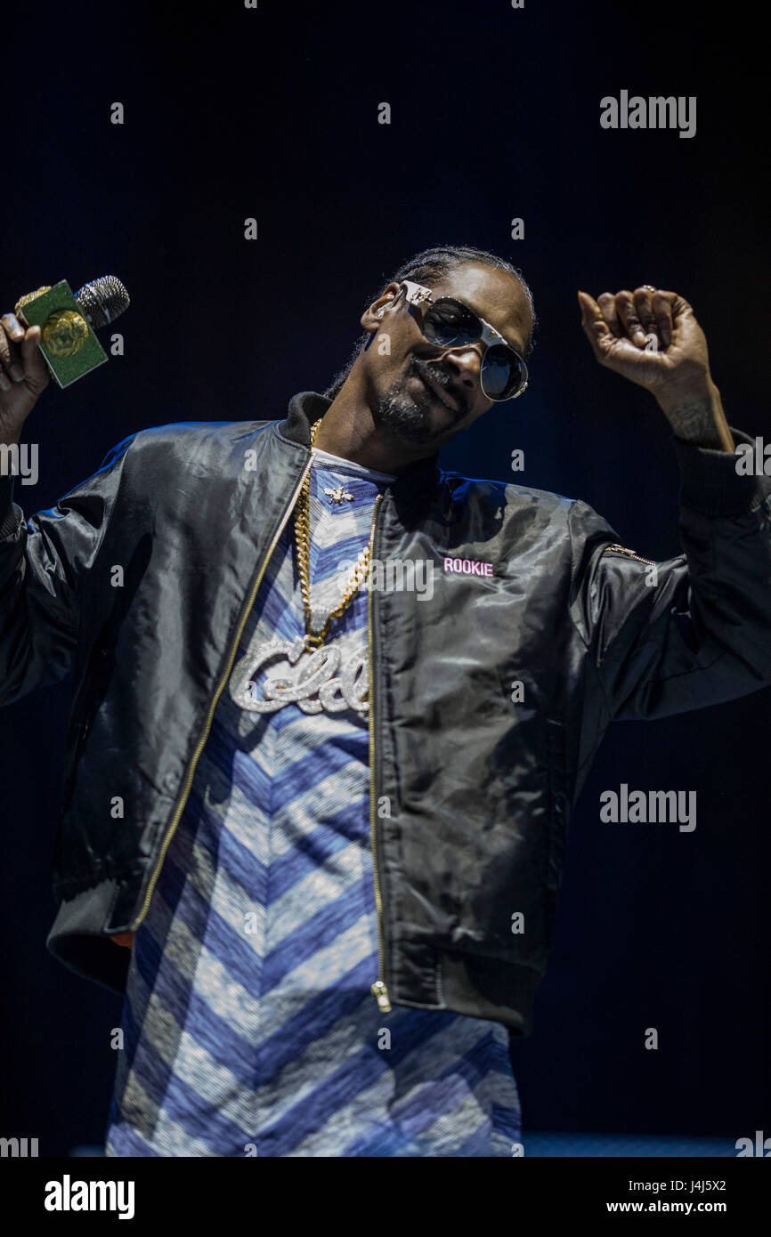 Snoop dogg concert hi-res stock photography and images - Alamy