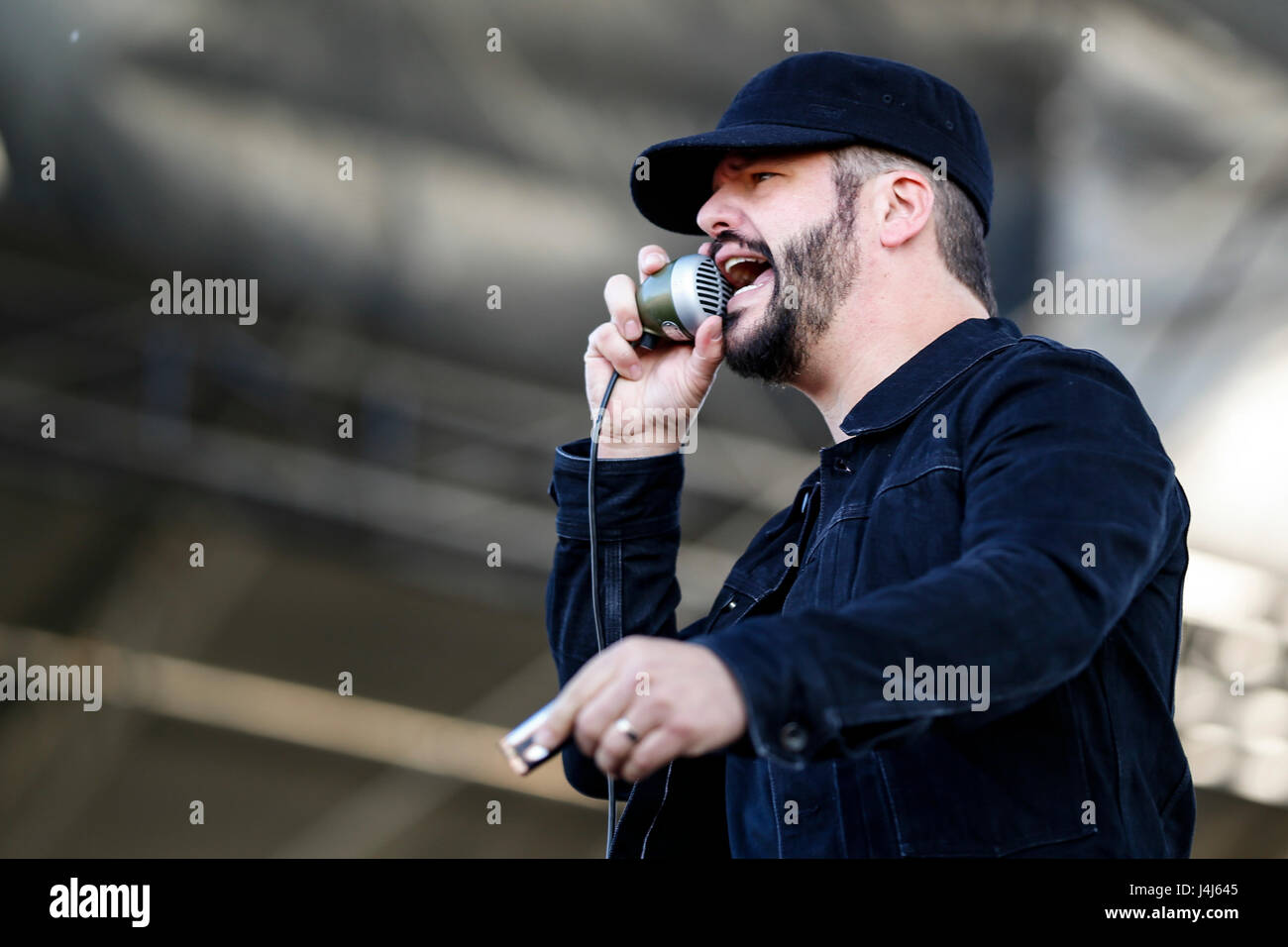 Chris Vos, vocalist of The Record Company performs at the 2017 Beale ...