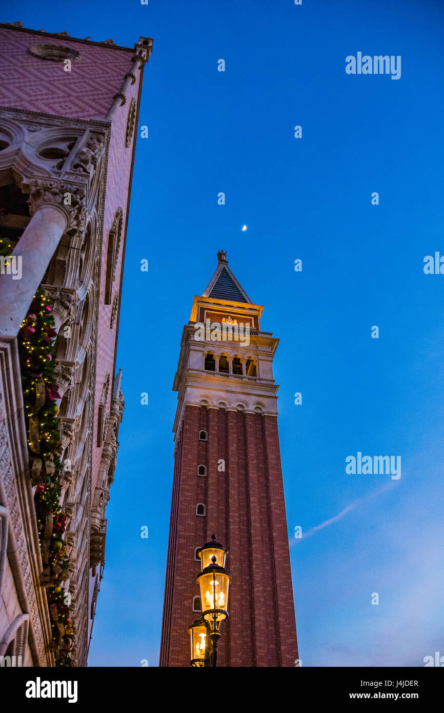 Disney epcot hi-res stock photography and images - Alamy