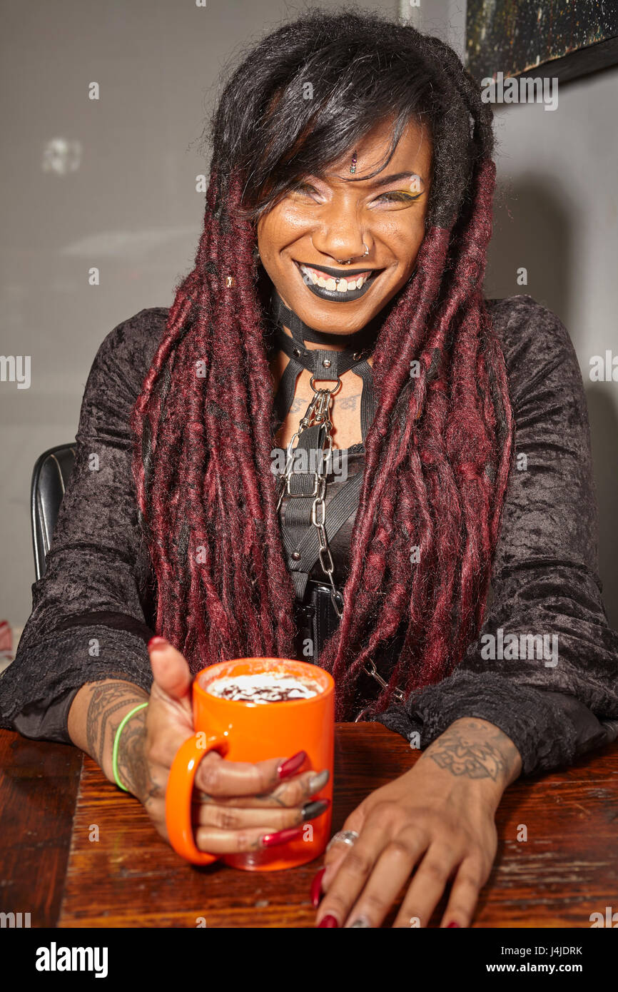 Woman goth hi-res stock photography and images - Alamy