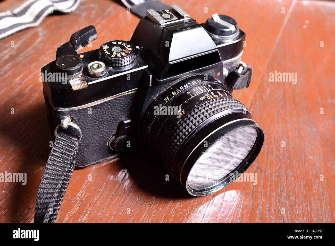 Analog film camera Stock Photo - Alamy