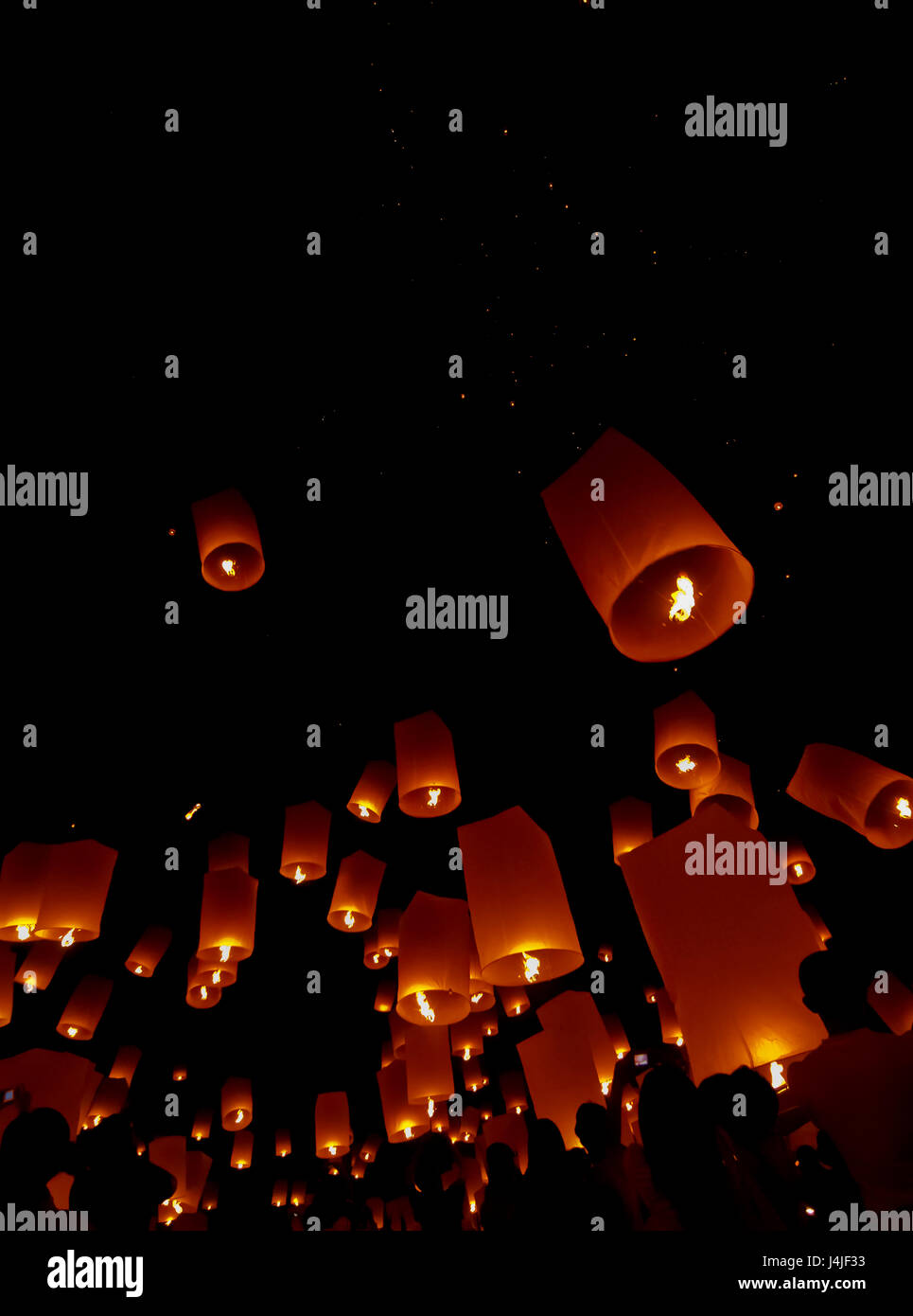 Floating lantern in Yee Peng festival (Loy Krathong), Buddhist floating ...