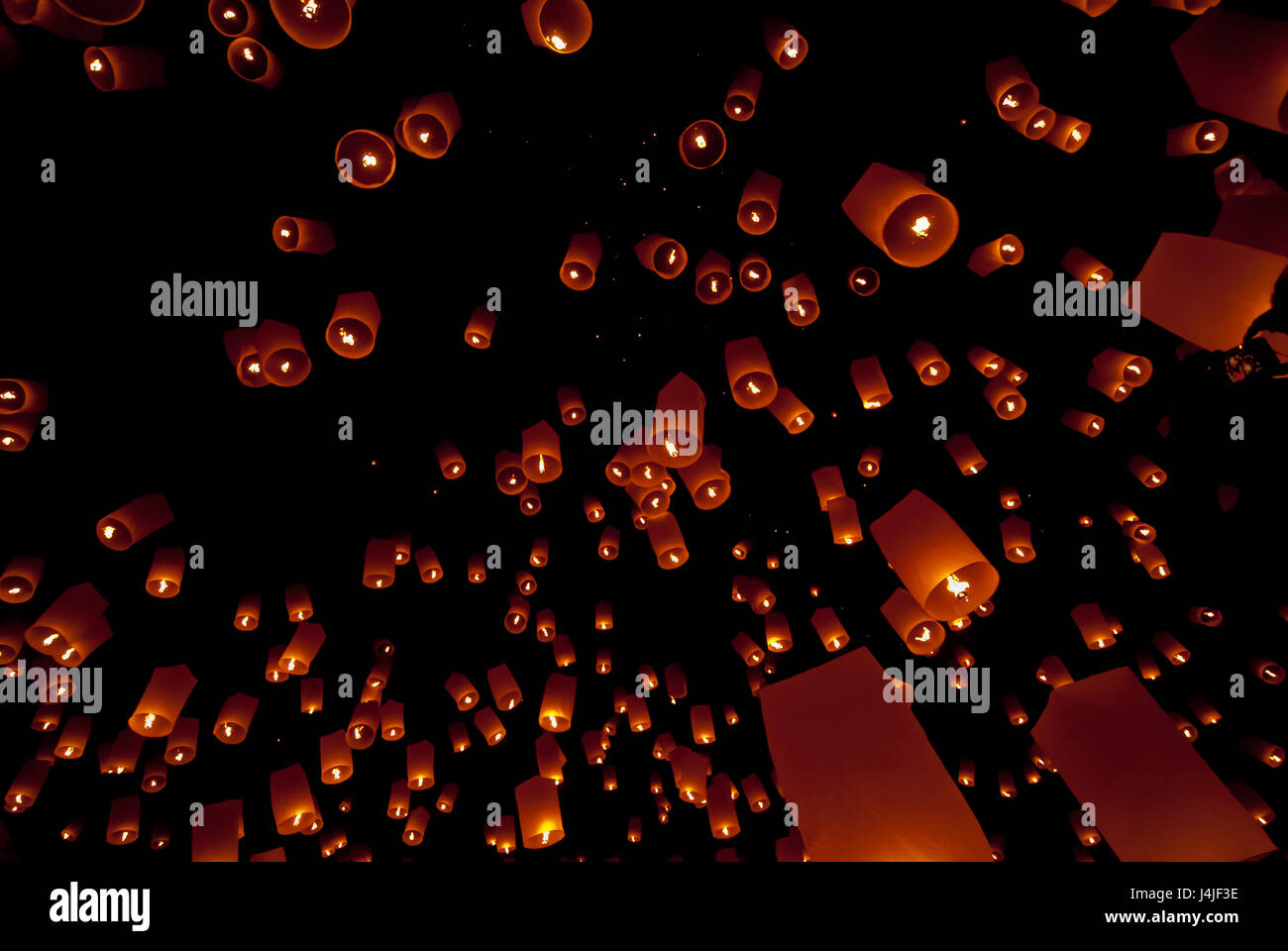 Floating lantern in Yee Peng festival (Loy Krathong), Buddhist floating ...