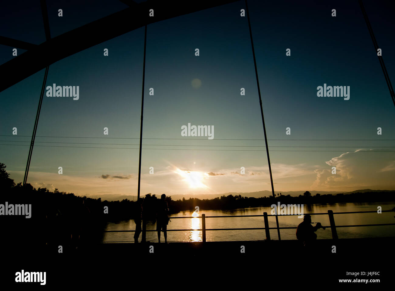 Couple bridge heart by hand hi-res stock photography and images - Alamy