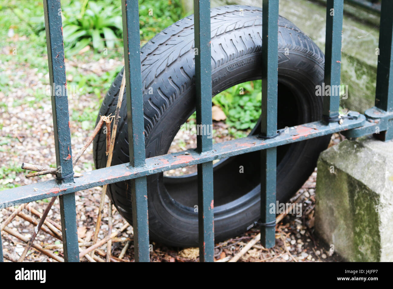 Metal tyre tread hi-res stock photography and images - Alamy