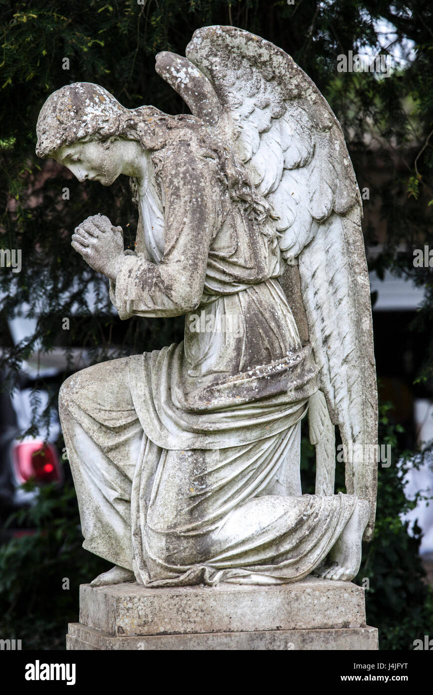 Angel at prayer hi-res stock photography and images - Alamy
