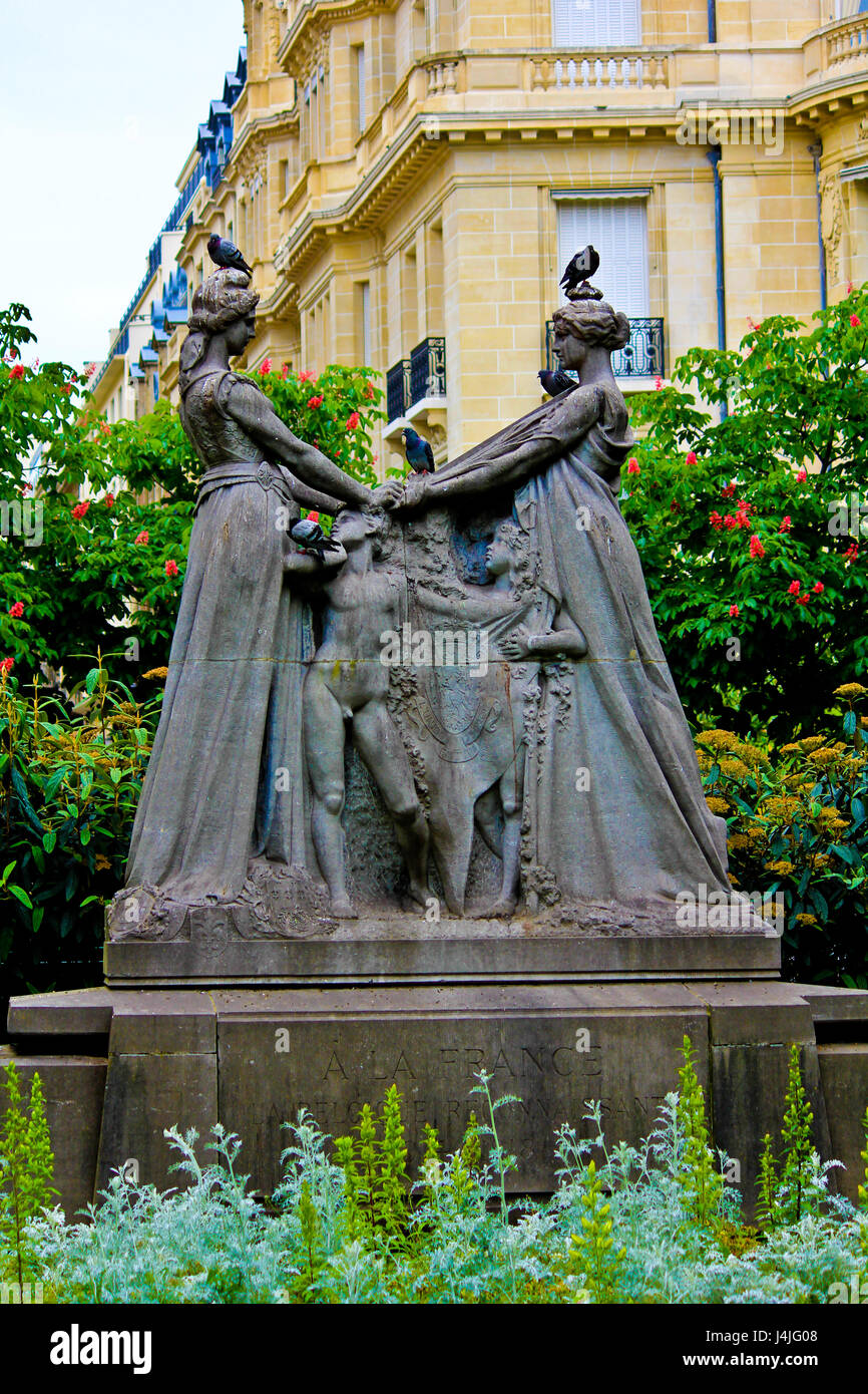 Was the symbol of king louis xvi of france hi-res stock photography and ...