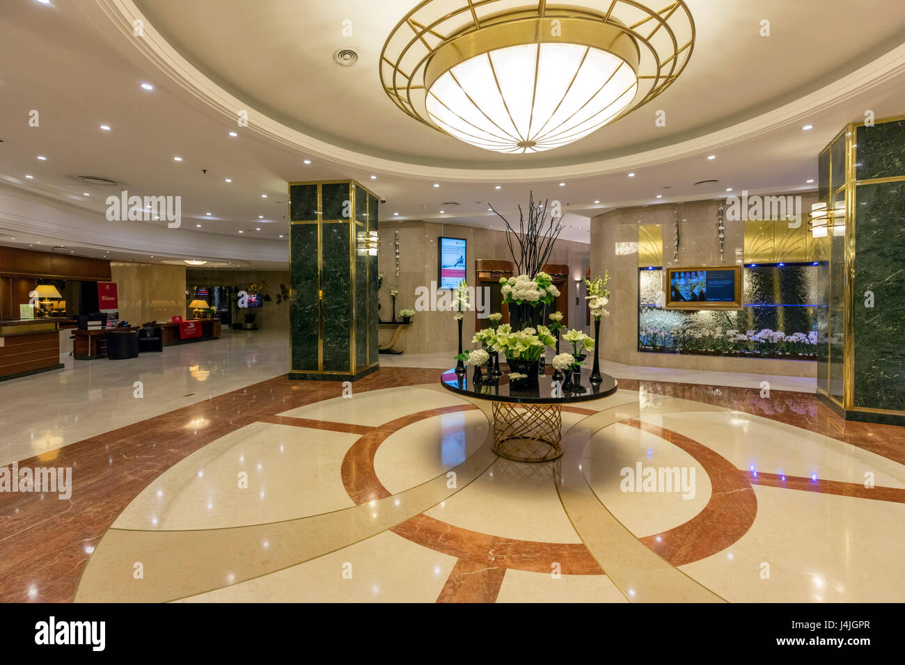 Intercontinental hotel interior reception hi-res stock photography and ...