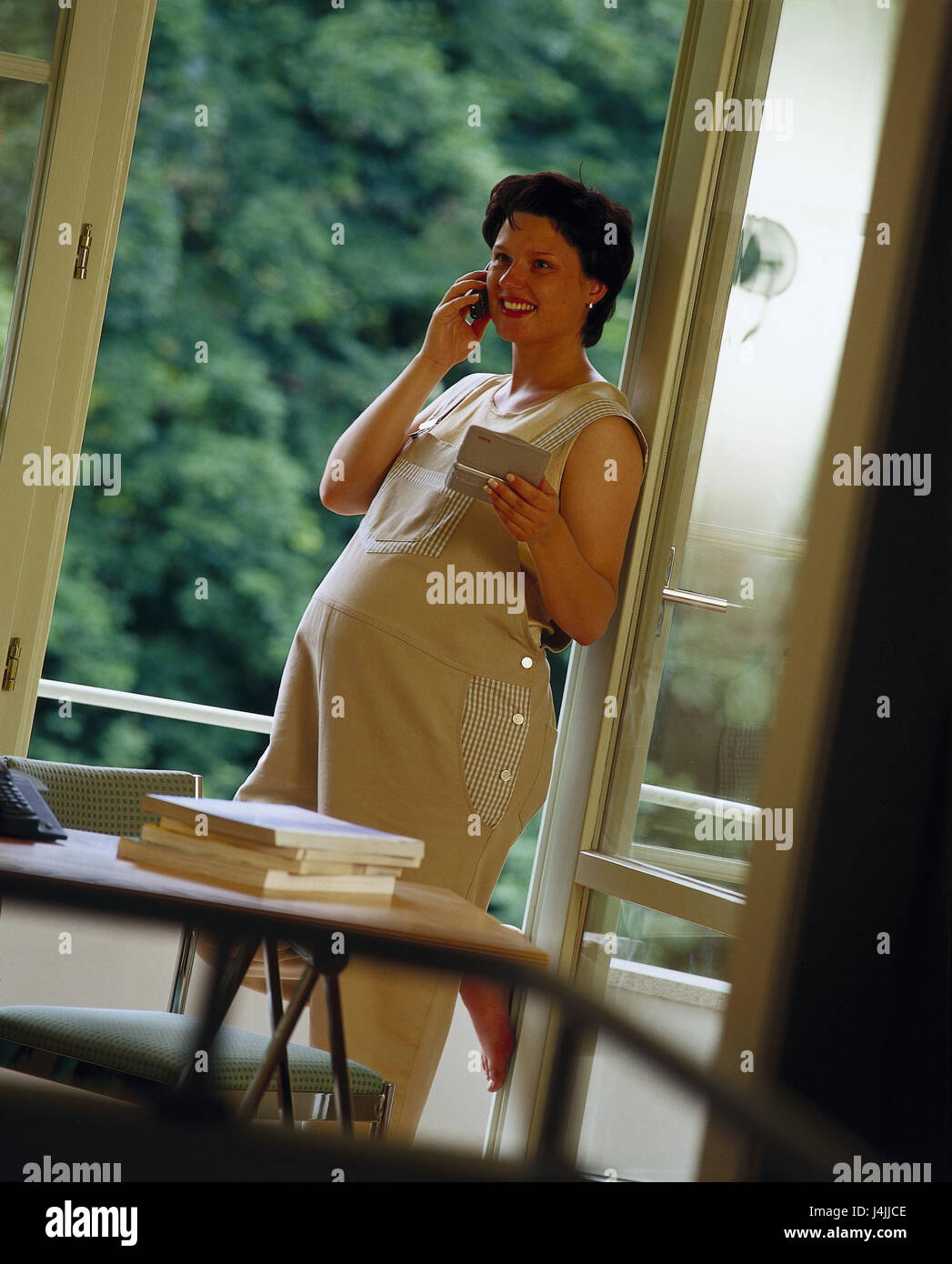 Woman, pregnant, happily, gesture, call up inside, young, pregnant ...