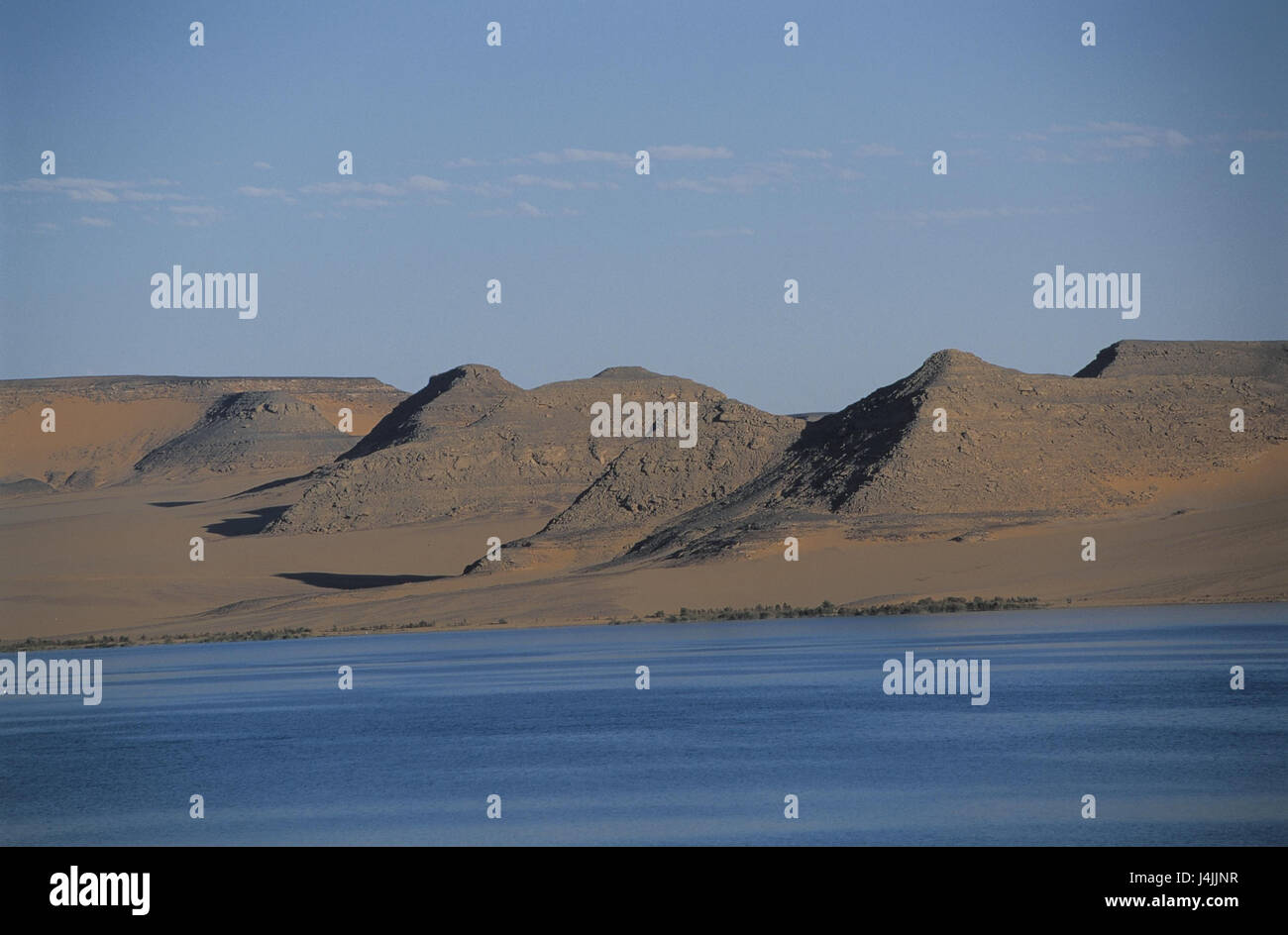Aswan wild desert hi-res stock photography and images - Alamy