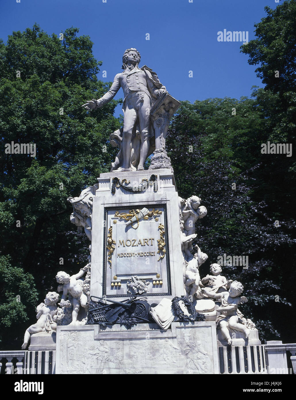 Austria, Vienna, Mozart's monument Europe, town, capital, monument ...